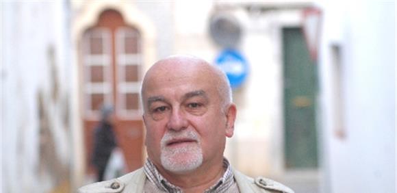 ENTREVISTA. Alberto Matos: “Afinal, onde pára a bazuca?” - Diário do ...