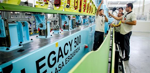 Évora: Embraer já exporta mais de 300 milhões - Diário do Alentejo